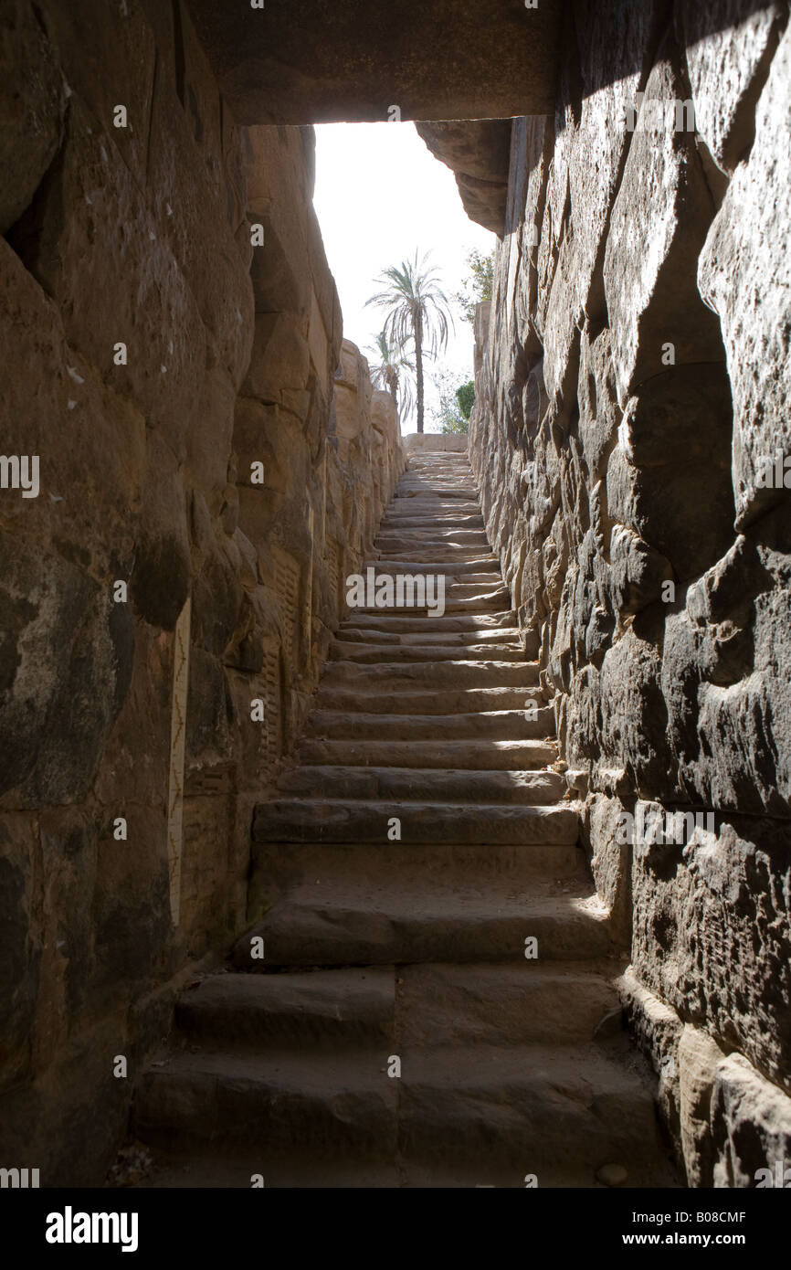 Nilometer elephantine island Banque de photographies et d’images à ...