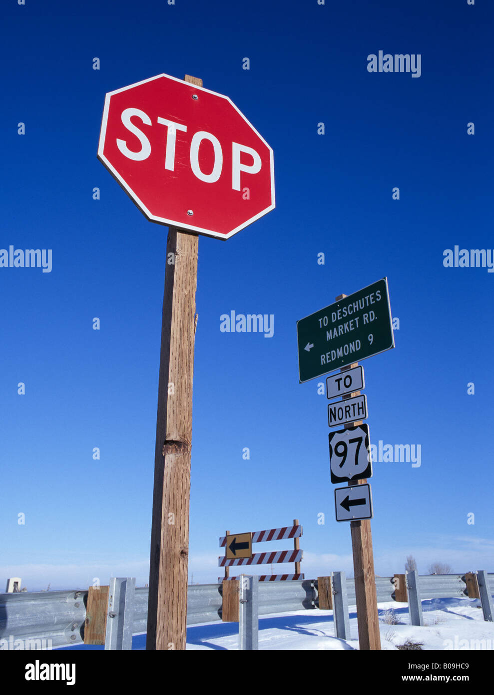 Stop highway sign Banque de photographies et d’images à haute ...