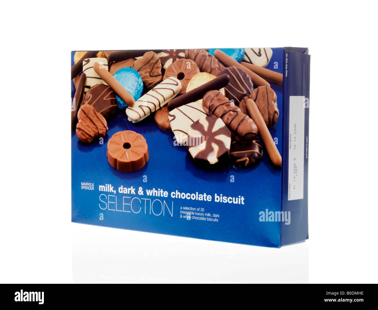 Box marks spencer chocolate biscuits Banque de photographies et d ...