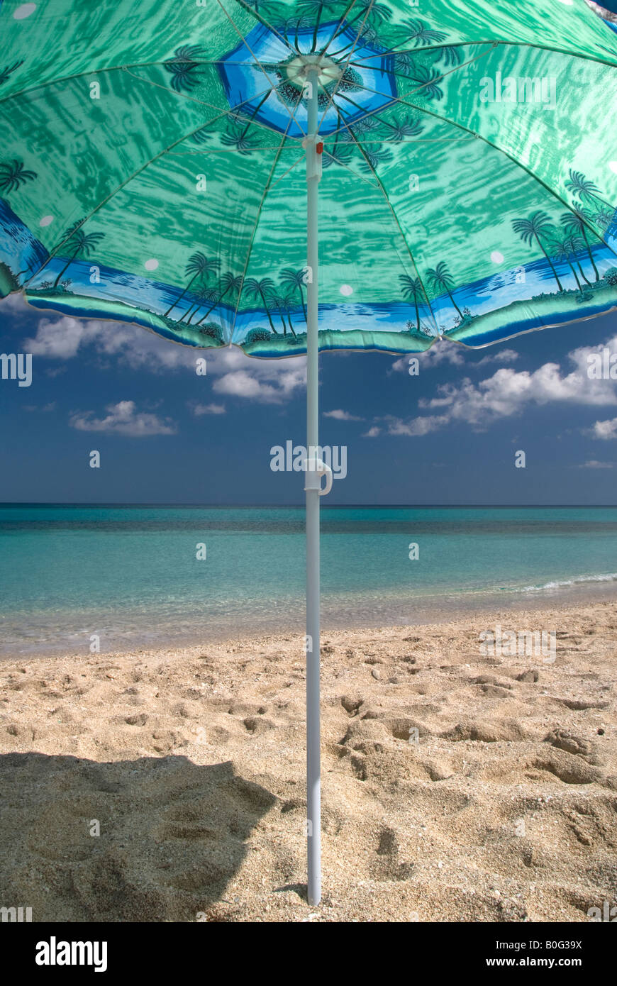 Plage vide en bord de mer Banque de photographies et d’images à haute ...