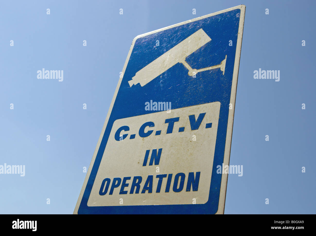 Warning cctv in operation Banque de photographies et d’images à haute ...