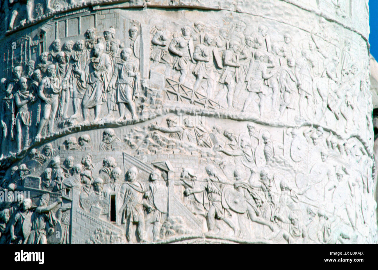 La colonne Trajane, Rome, Italie. Artiste : UN Lorenzini Photo Stock ...