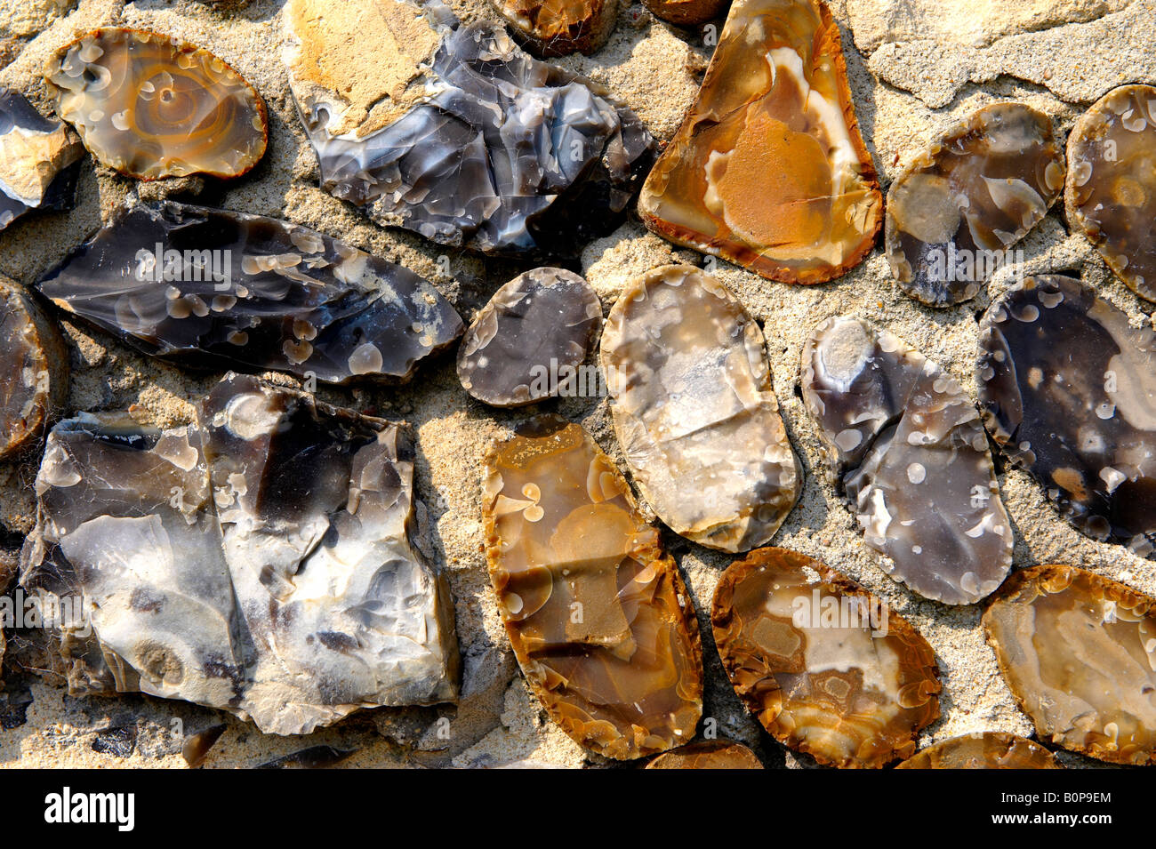 Mur de pierre de silex Banque de photographies et d’images à haute résolution - Alamy