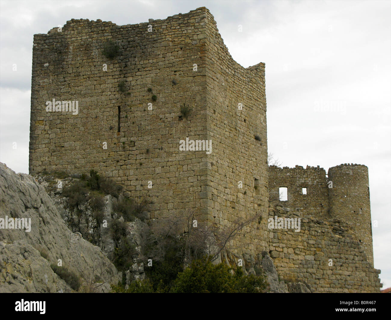Les ruines du château de Sabran Ponteves, Bargeme, Var, France Photo ...