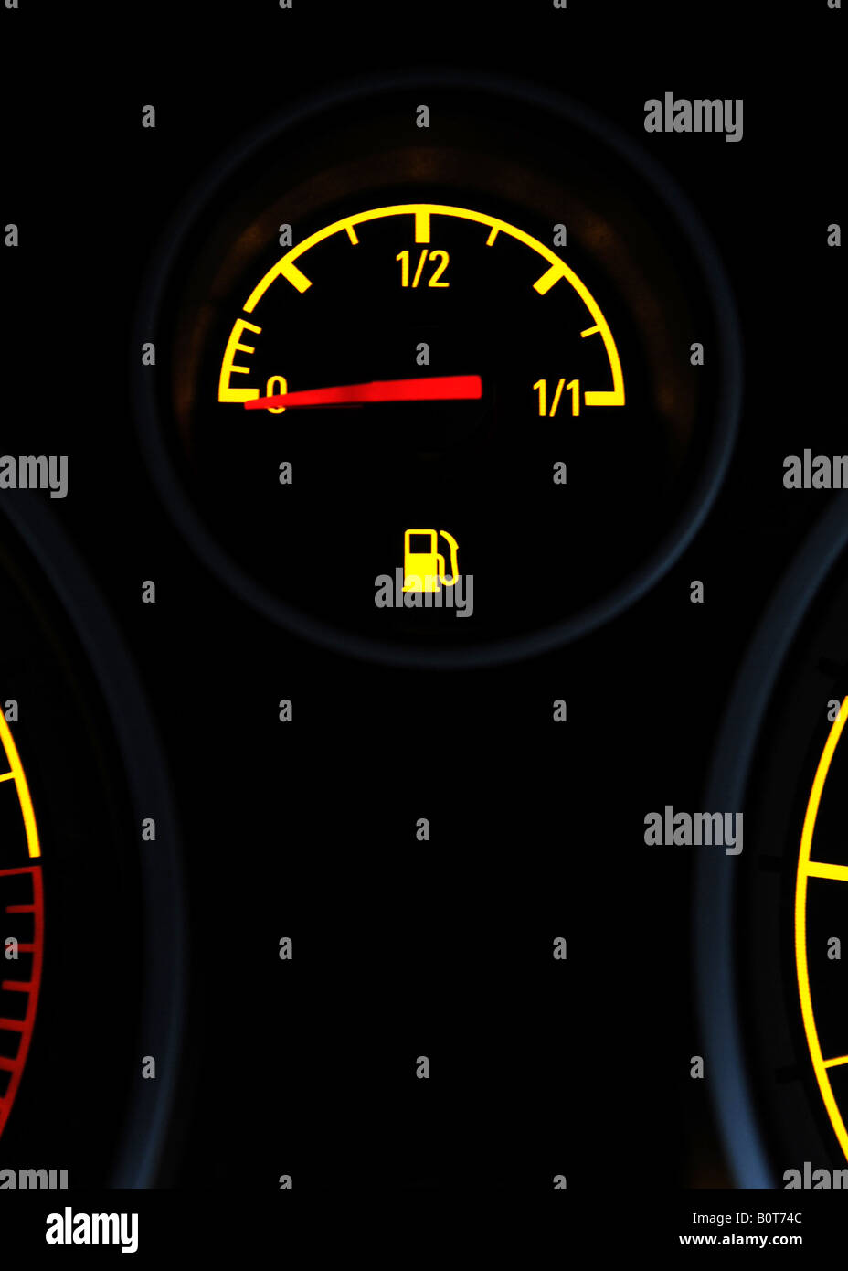 Empty petrol tank Banque de photographies et d’images à haute ...