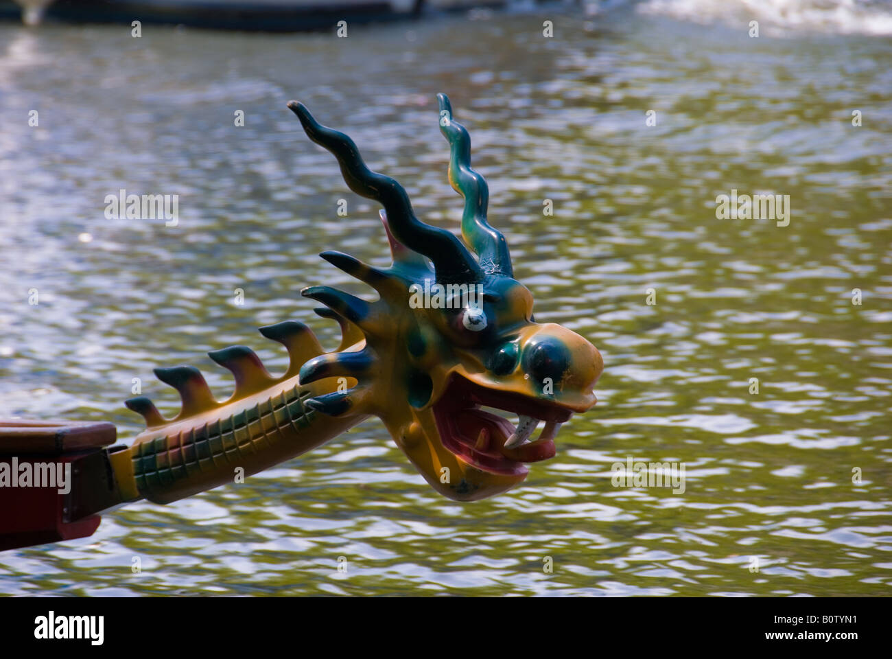 Figure de proue de bateau dragon Banque de photographies et d’images à ...