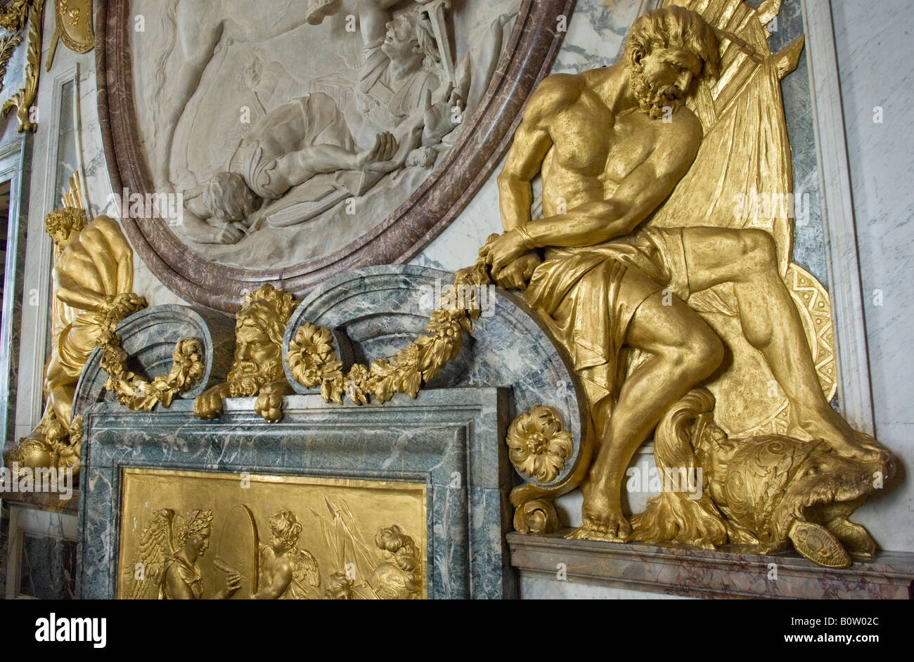 Cheminée détail. Château de Versailles ou le Château de Versailles. France Photo Stock - Alamy