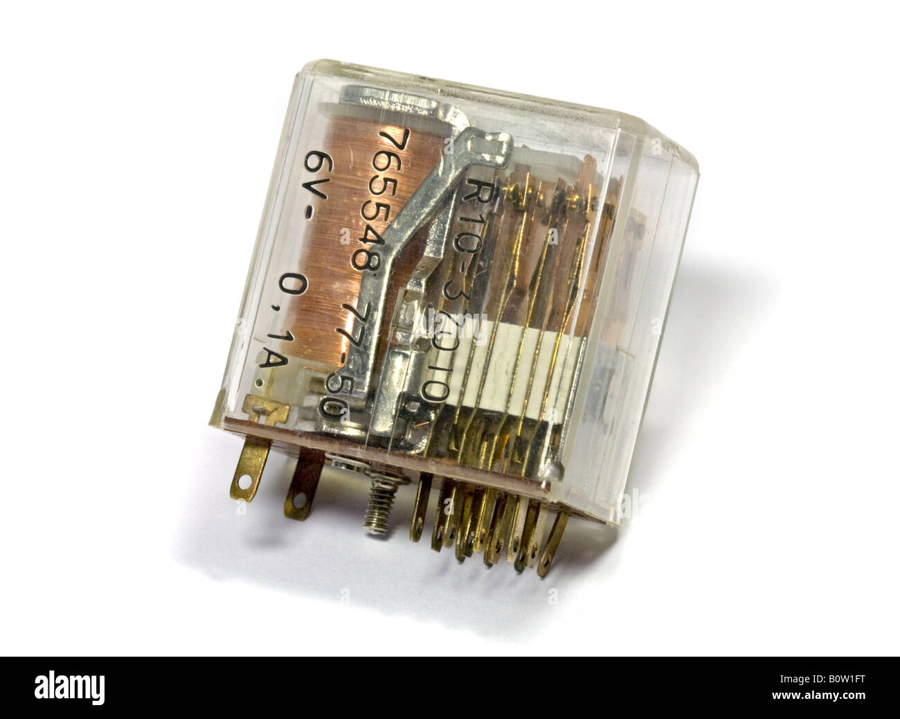 Electrical relay Banque de photographies et d’images à haute résolution - Alamy