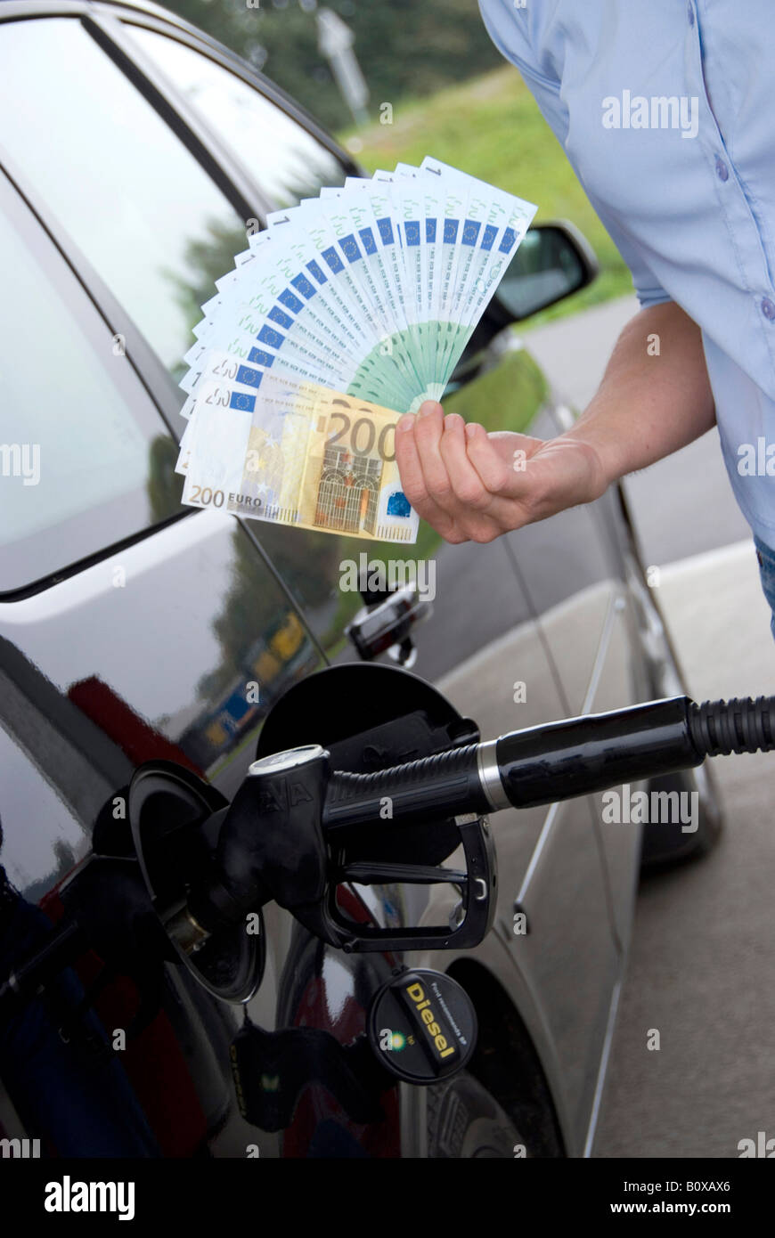 Prix essence en euros Banque de photographies et d’images à haute ...