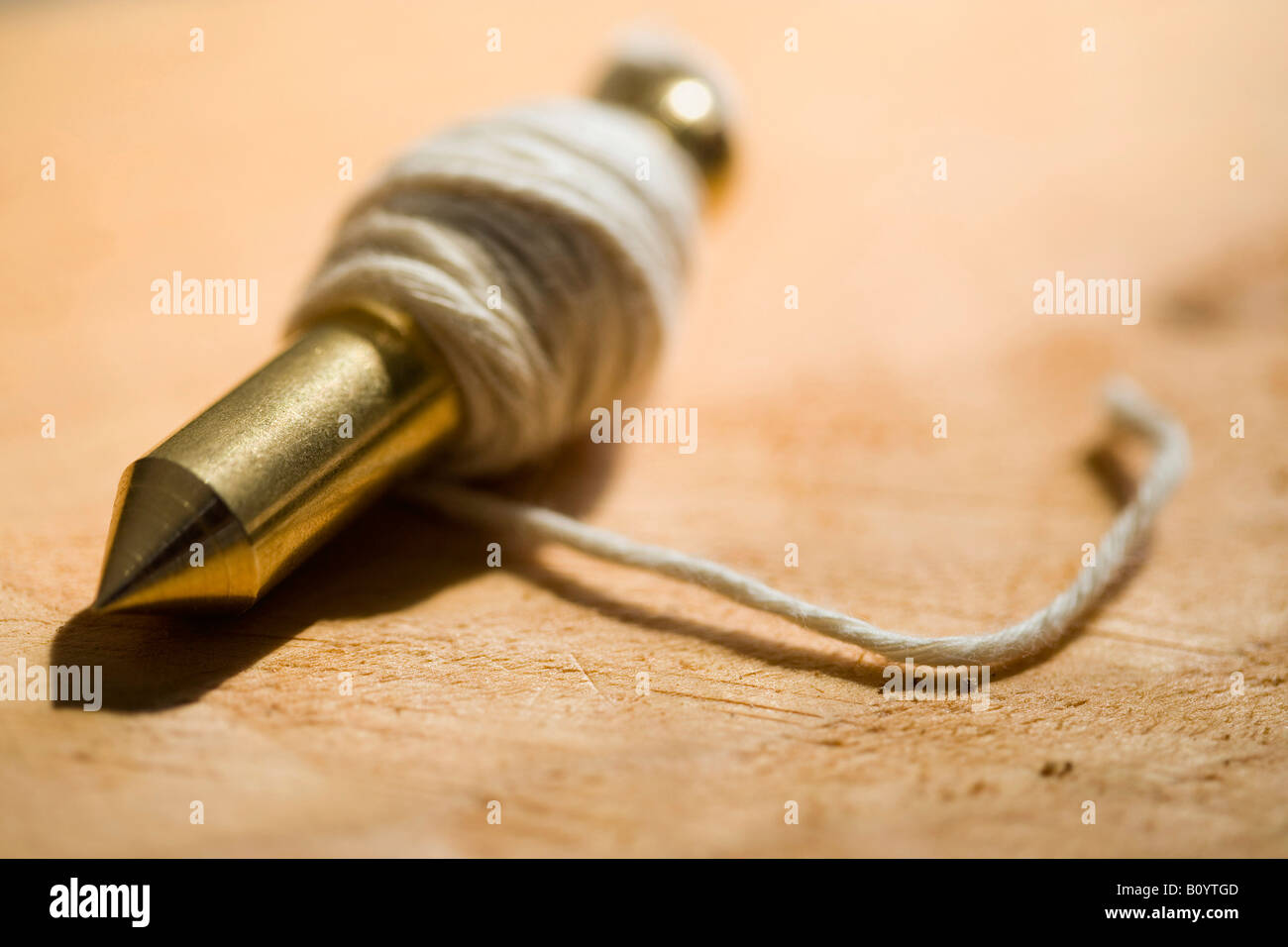 Fils a plomb Banque de photographies et d’images à haute résolution - Alamy
