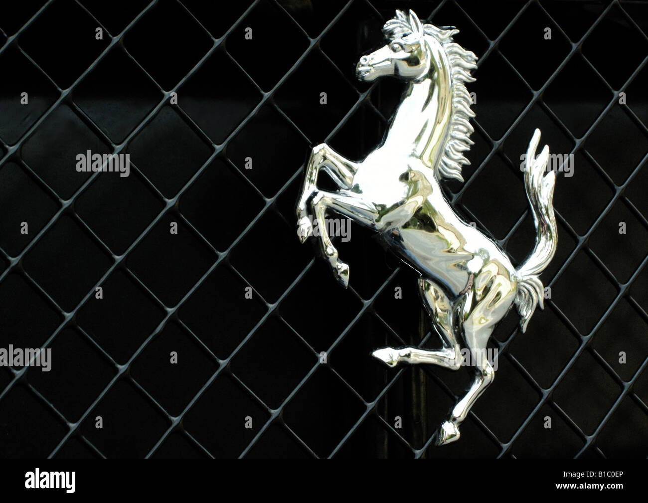 Sur l'emblème cheval cabré Ferrari F-430 - F1 Photo Stock - Alamy