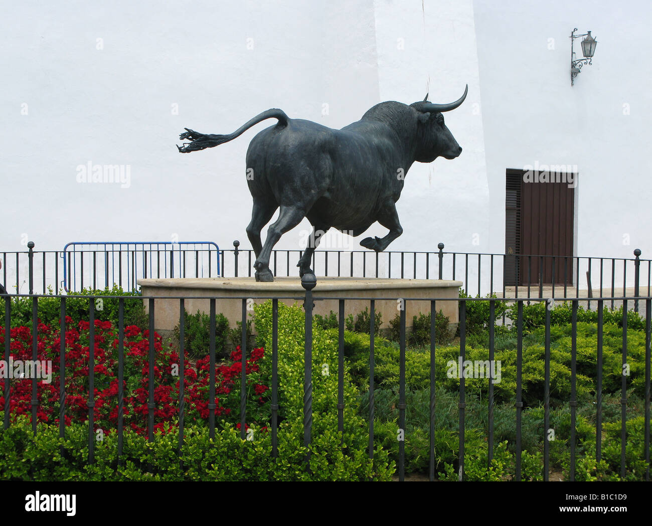 Statue de taureau ronda Banque de photographies et d’images à haute résolution - Alamy