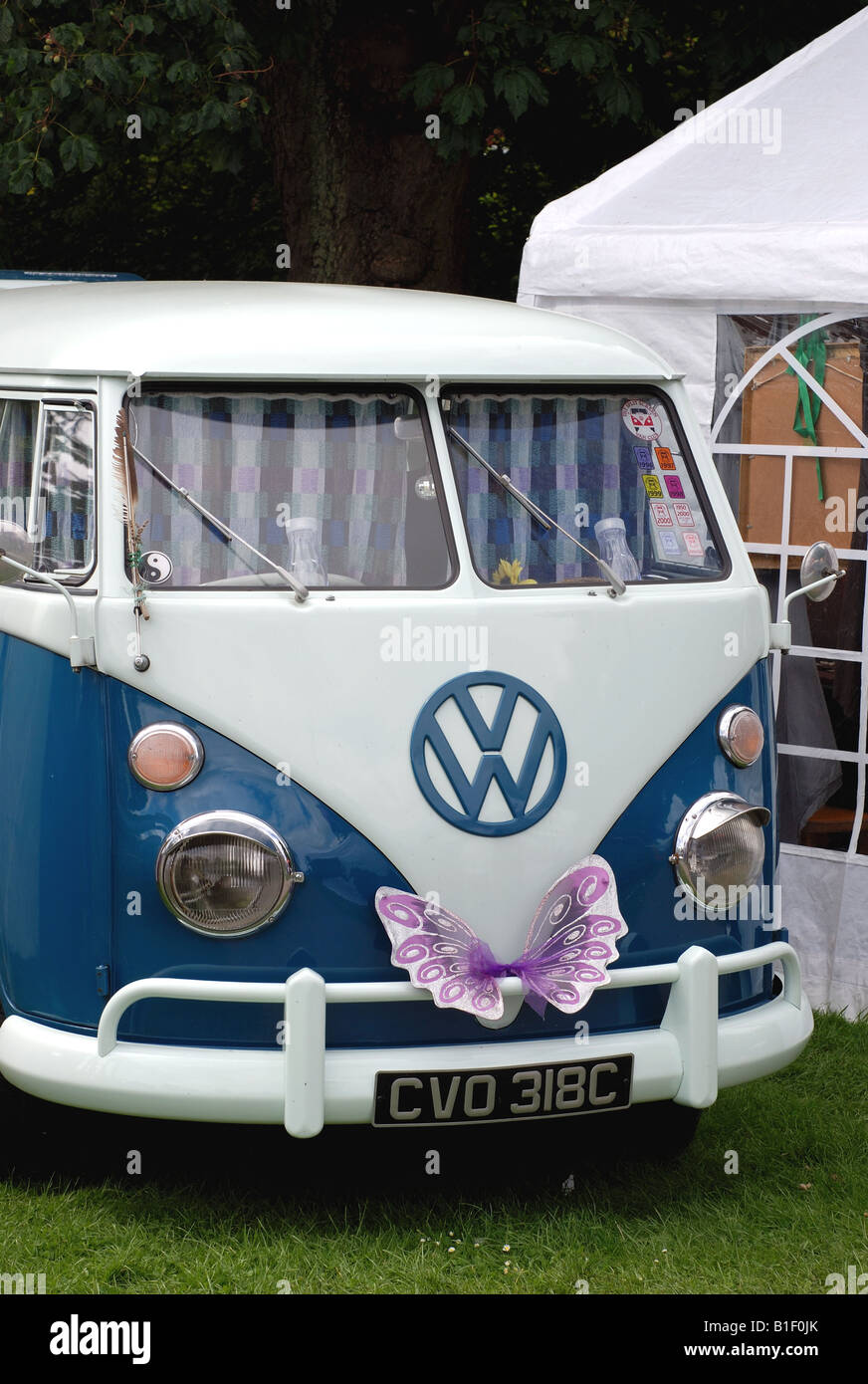 Vw caravanette Banque de photographies et d’images à haute résolution ...