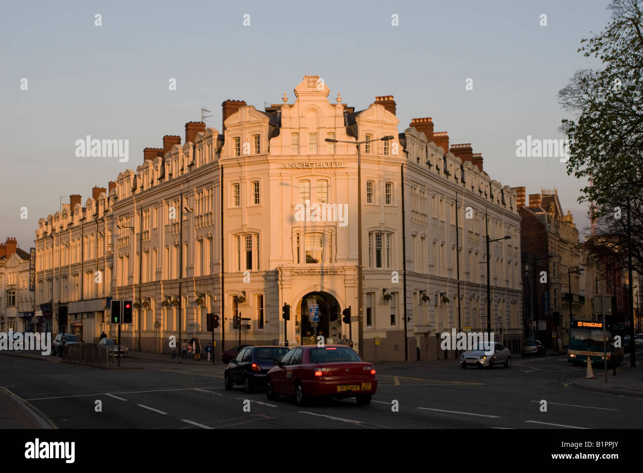 Ange hotel cardiff Banque de photographies et d’images à haute ...
