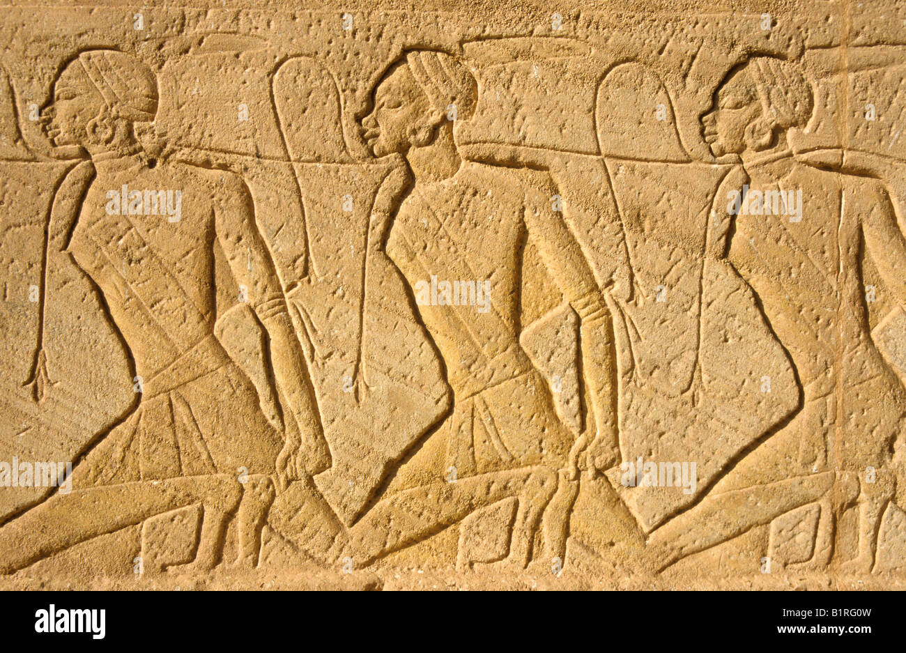 Mur de pierre relief sur le Grand Temple de Ramsès II, Abou Simbel ...