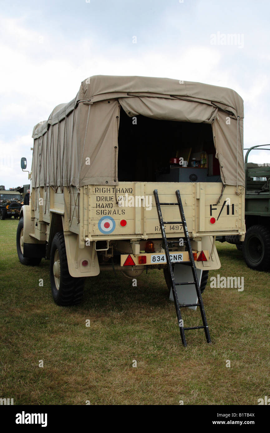Camion militaire Banque de photographies et d’images à haute résolution - Alamy