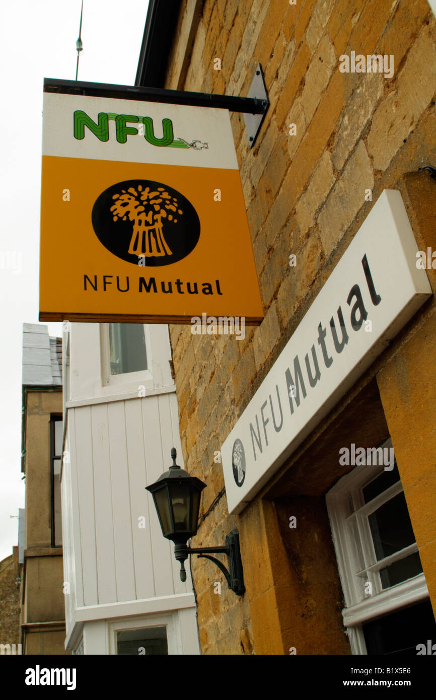 Logo nfu mutual Banque de photographies et d’images à haute résolution ...