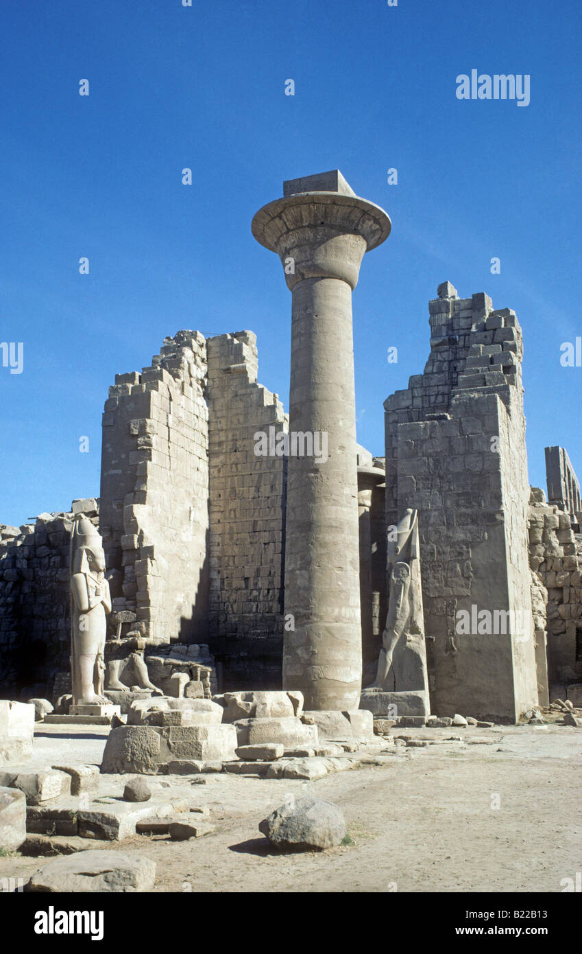 Karnak Temple d'Amon Ra des statues et de l'Afrique Egypte Thèbes ...