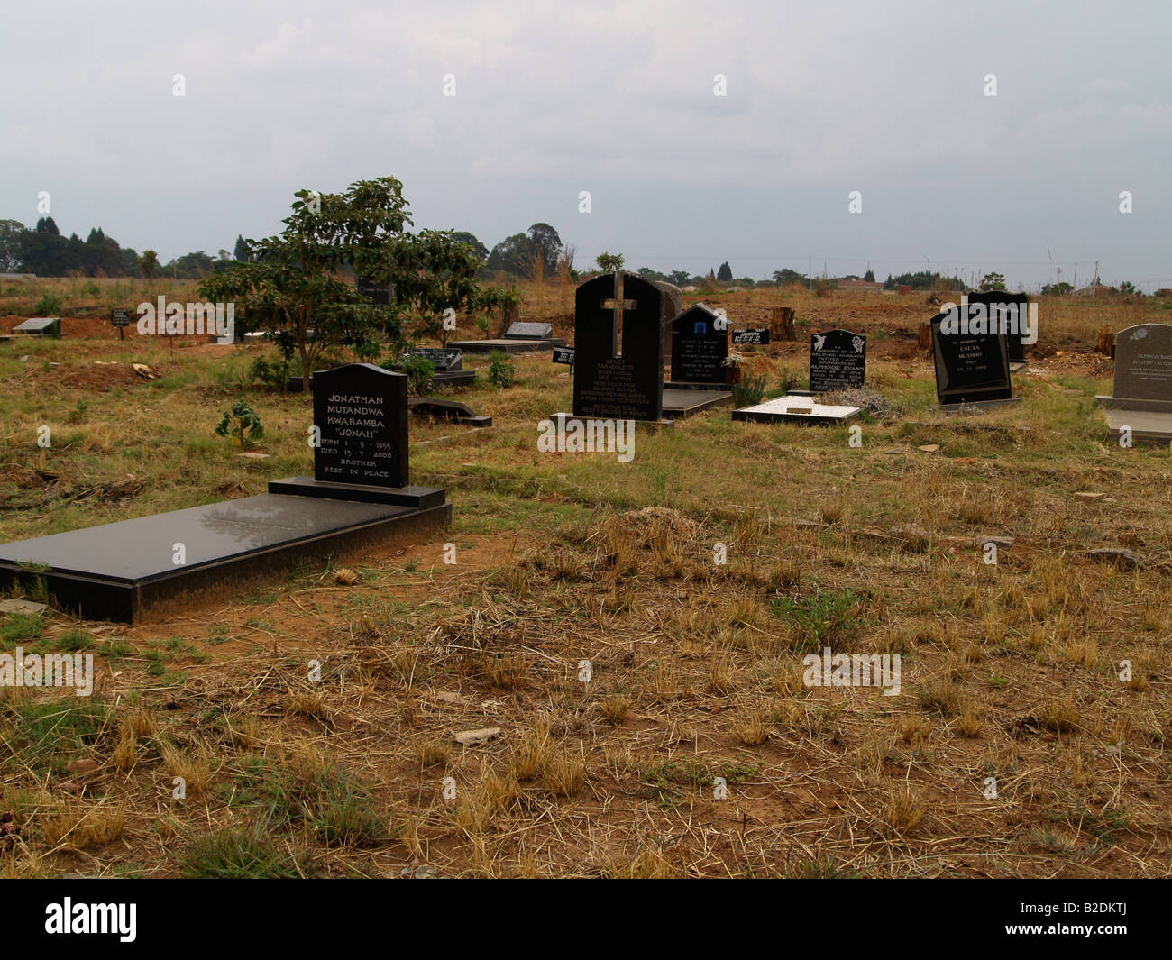 Funeral cross Banque de photographies et d’images à haute résolution ...