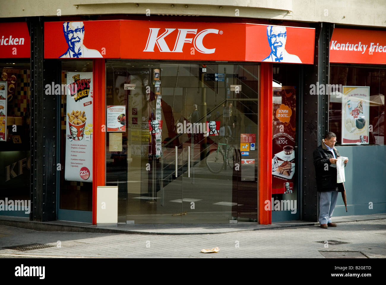 Kfc restaurant barcelona spain Banque de photographies et d’images à ...