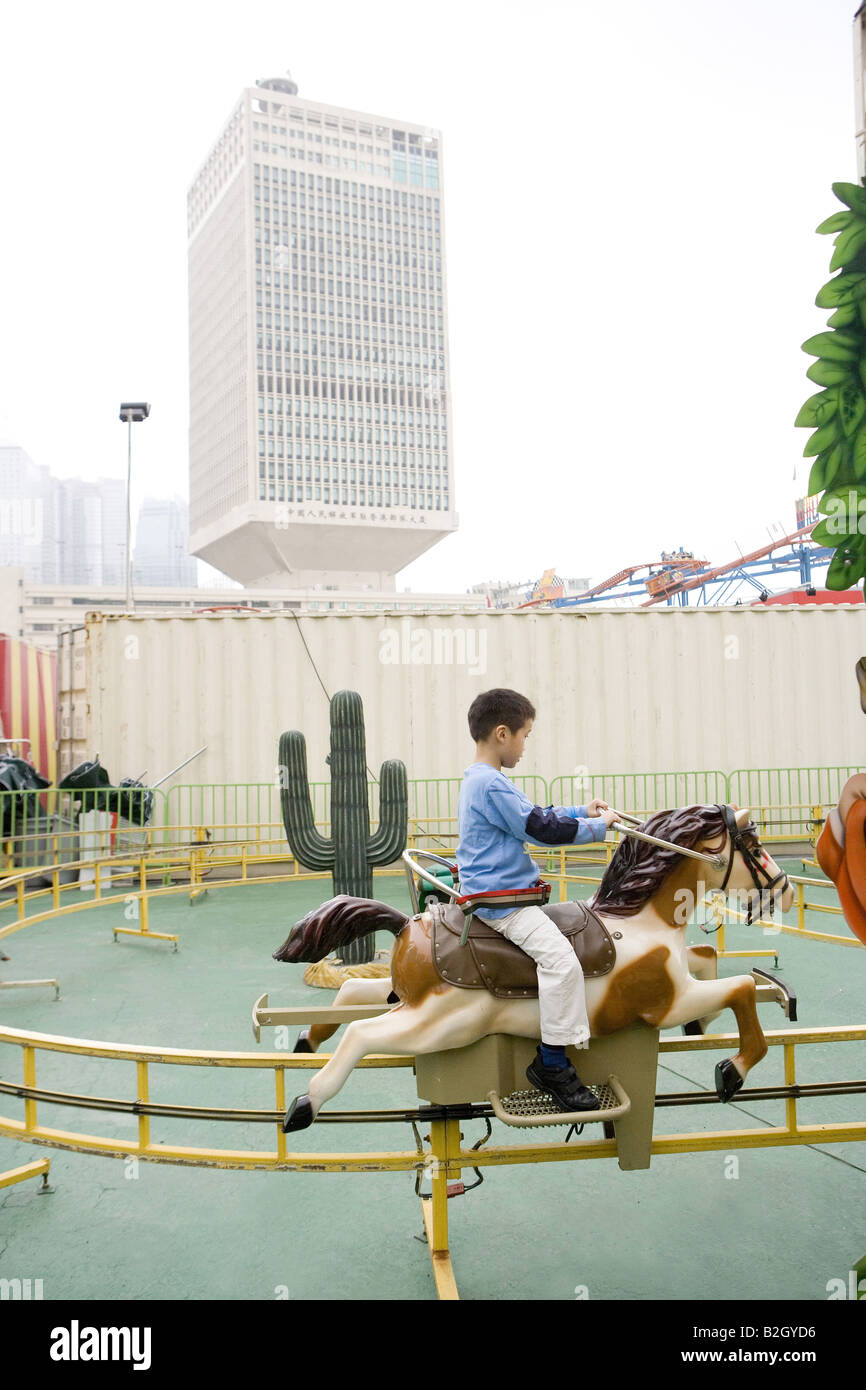 Cheval assis Banque de photographies et d’images à haute résolution - Alamy