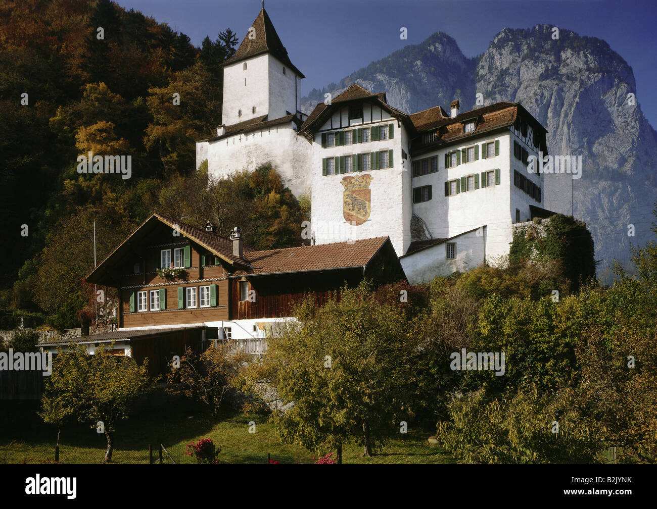 Wimmis castle Banque de photographies et d’images à haute résolution ...