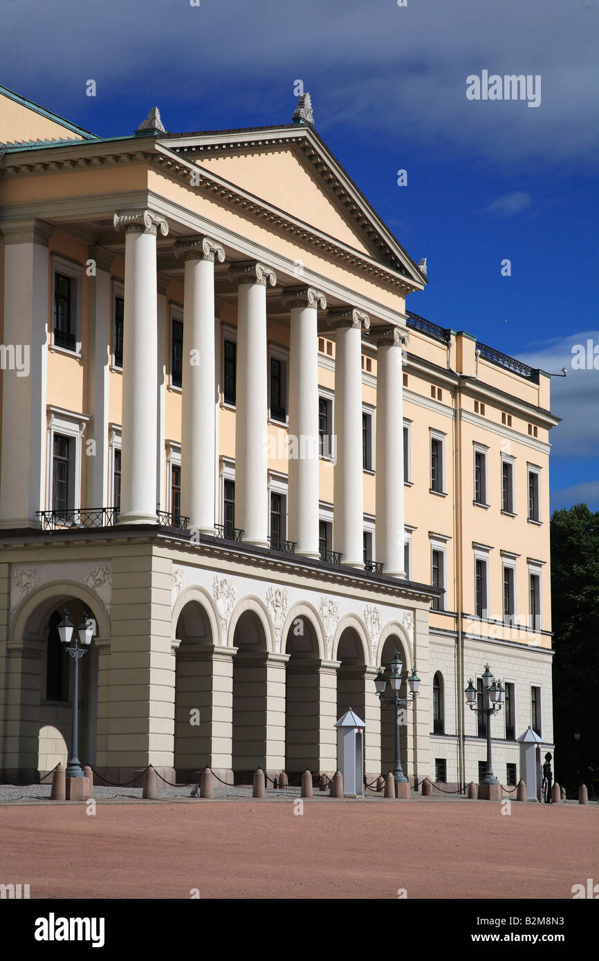 Palais royal oslo Banque de photographies et d’images à haute résolution - Alamy