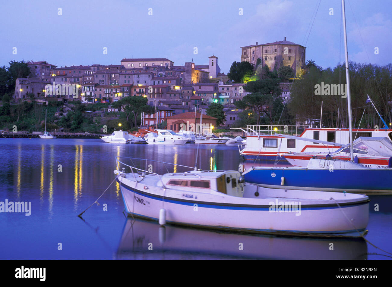 Village de Bolsena, lac de Bolsena, italie Photo Stock - Alamy