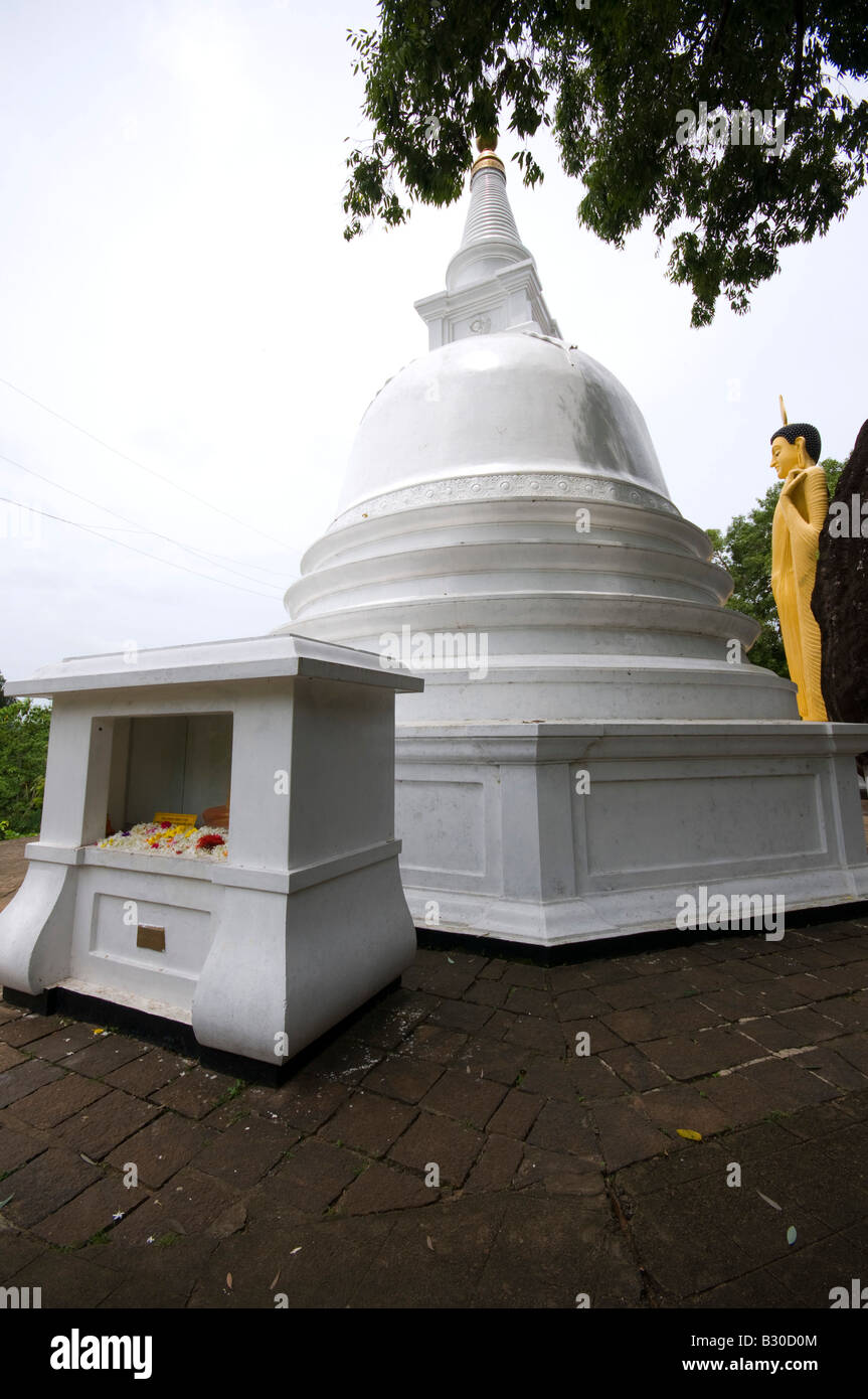 Yatagala raja maha viharaya Banque de photographies et d’images à haute ...