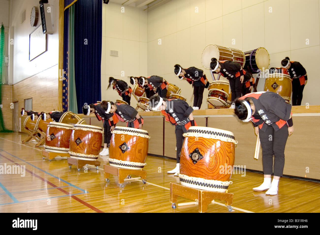 Grand tambour taiko Banque de photographies et d’images à haute ...