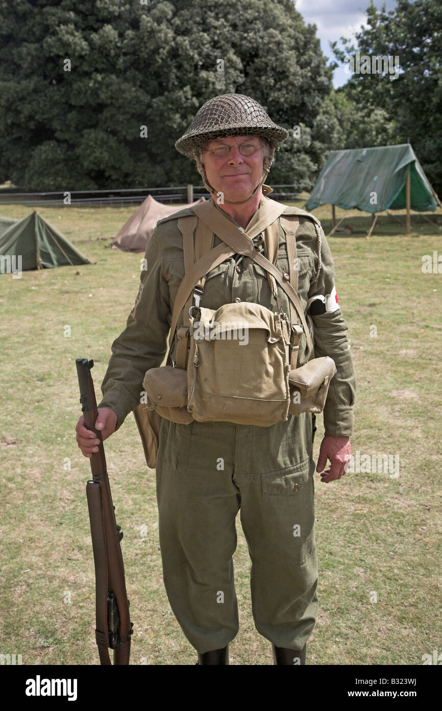 Home Guard soldat en uniforme au cours des années 40, seconde guerre ...