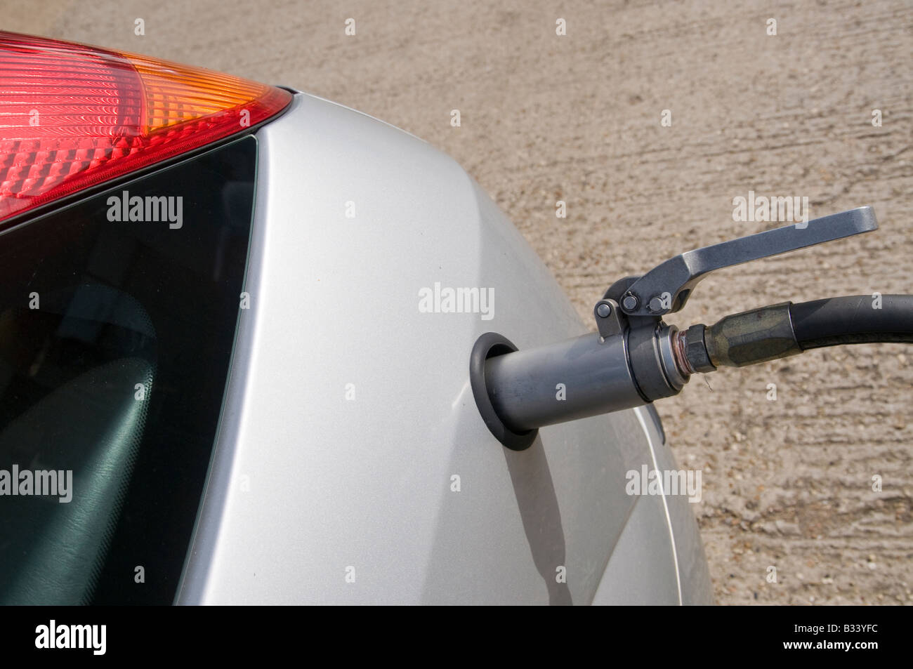 Station de remplissage de gpl Banque de photographies et d’images à ...