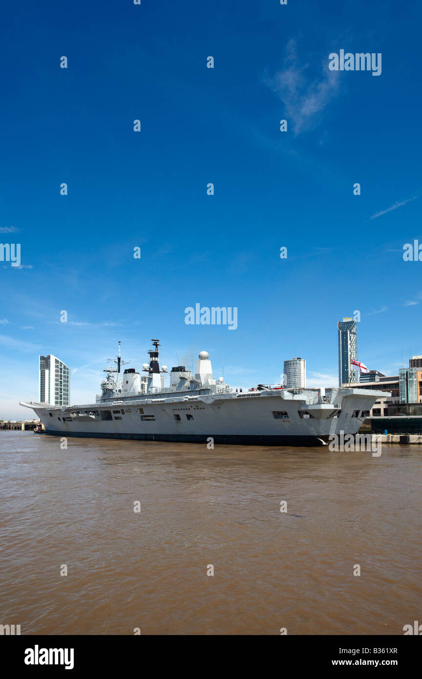 Hms liverpool Banque de photographies et d’images à haute résolution ...