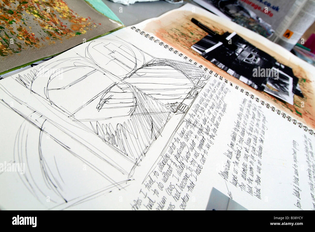 Close-up of art student's carnet de croquis au crayon l'illustration de ...