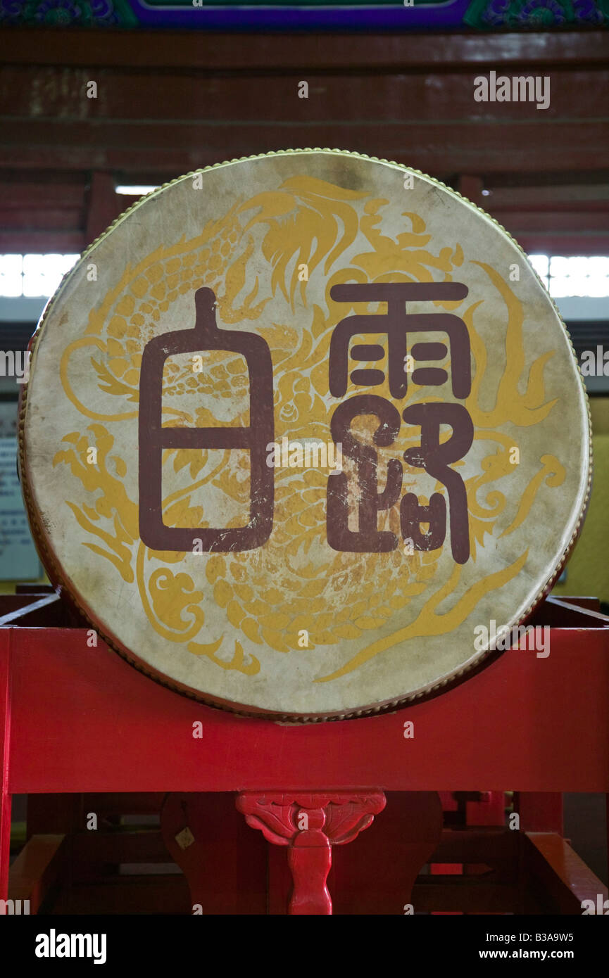 Tambours anciens Banque de photographies et d’images à haute résolution ...