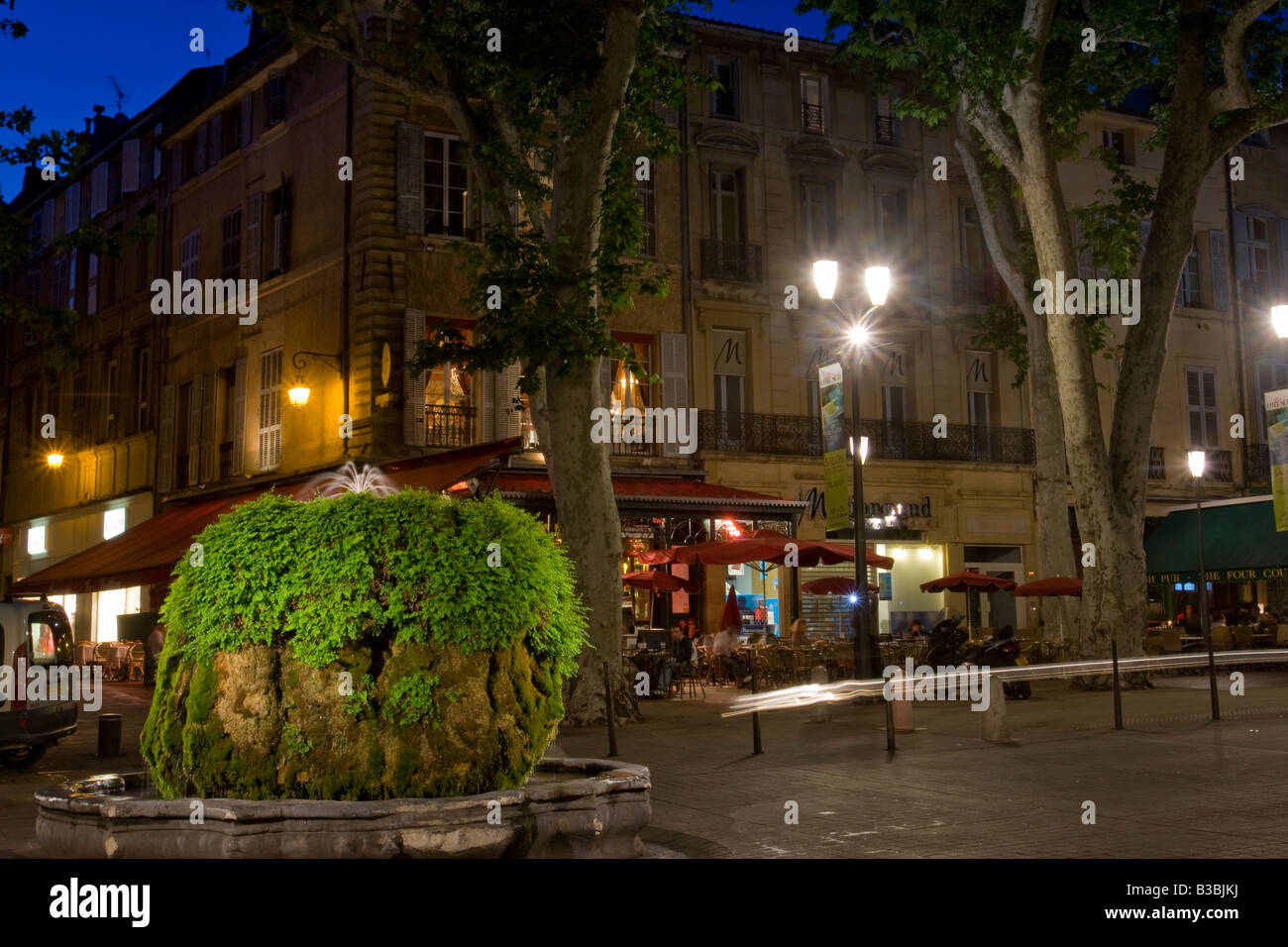 Cours mirabeau, aix en provence Banque de photographies et d’images à ...