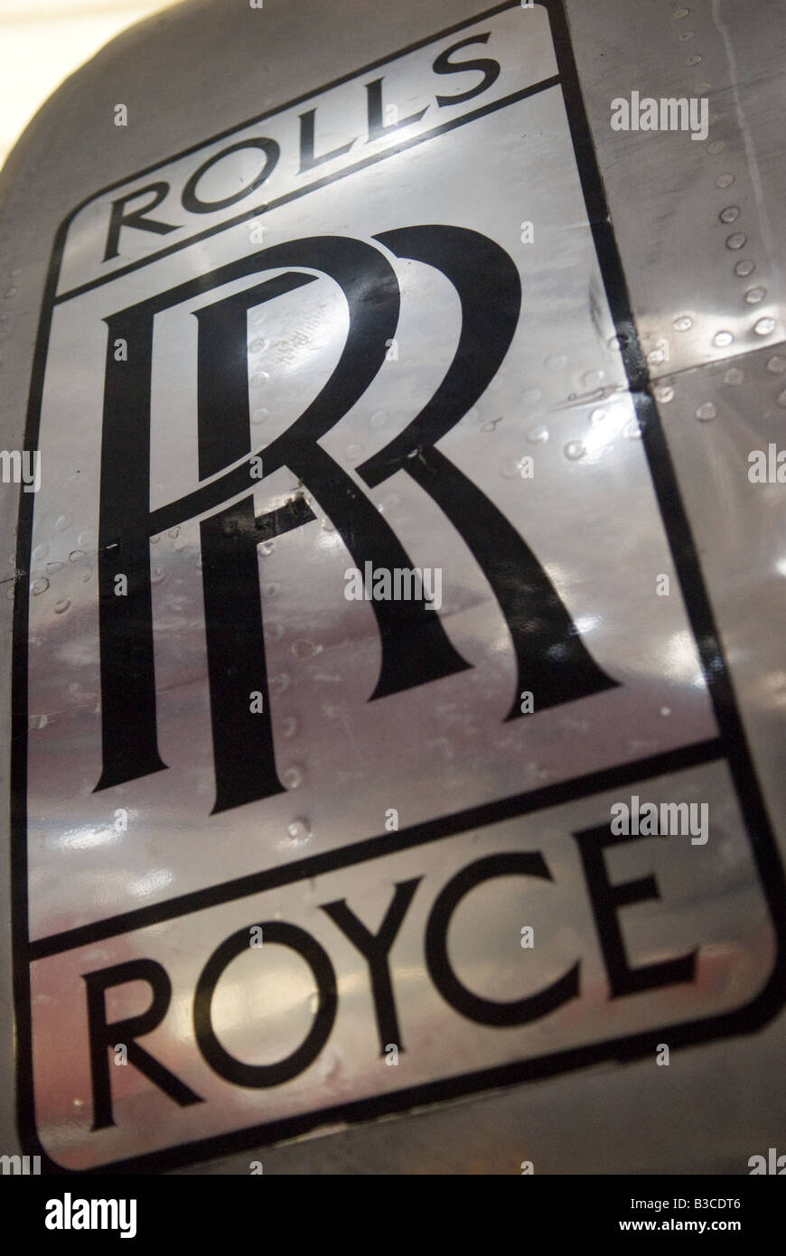 Rolls Royce logo sur Moteur d'Avion Photo Stock - Alamy