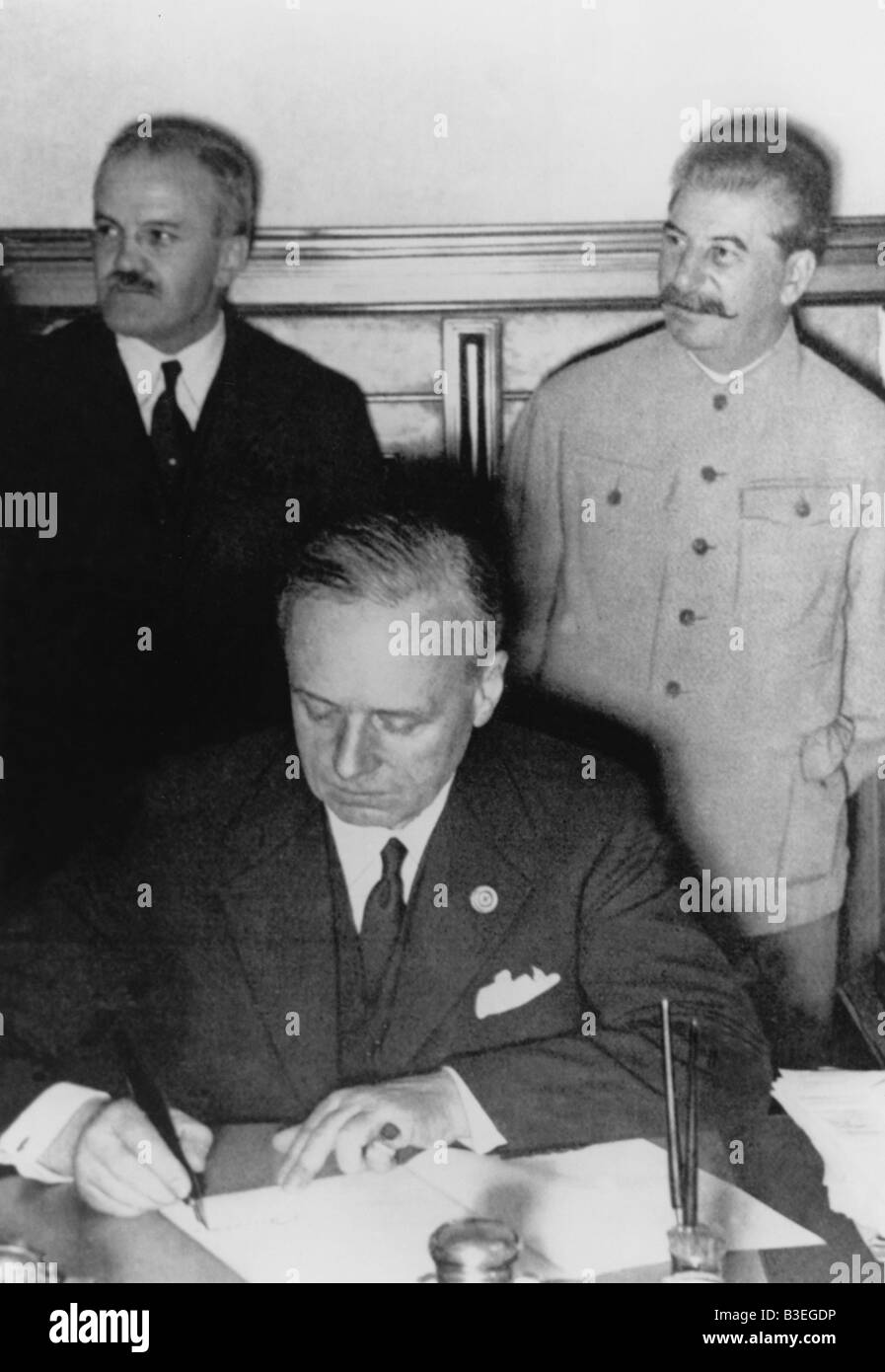 Hitler stalin pact Banque de photographies et d’images à haute ...