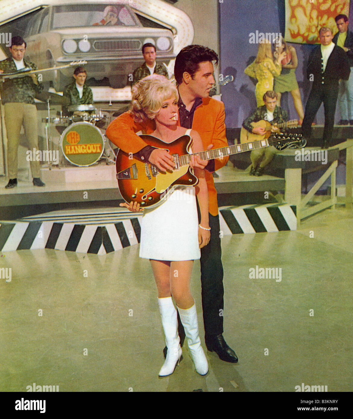 SPEEDWAY 1968 MGM film avec Elvis Presley et Nancy Sinatra Photo Stock ...