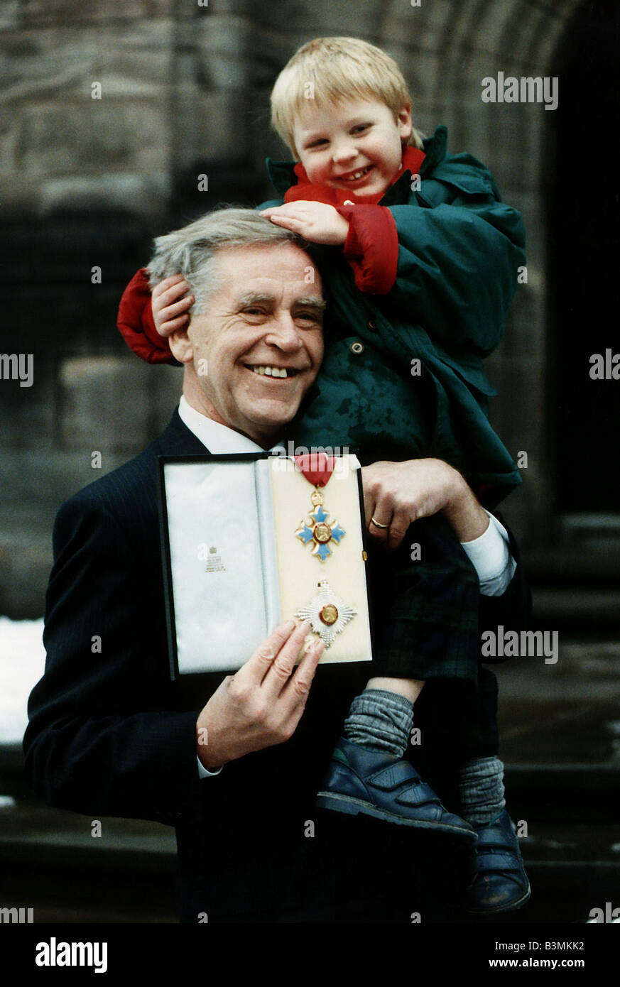 Avec son petit fils jamie magnus stone Banque de photographies et d ...