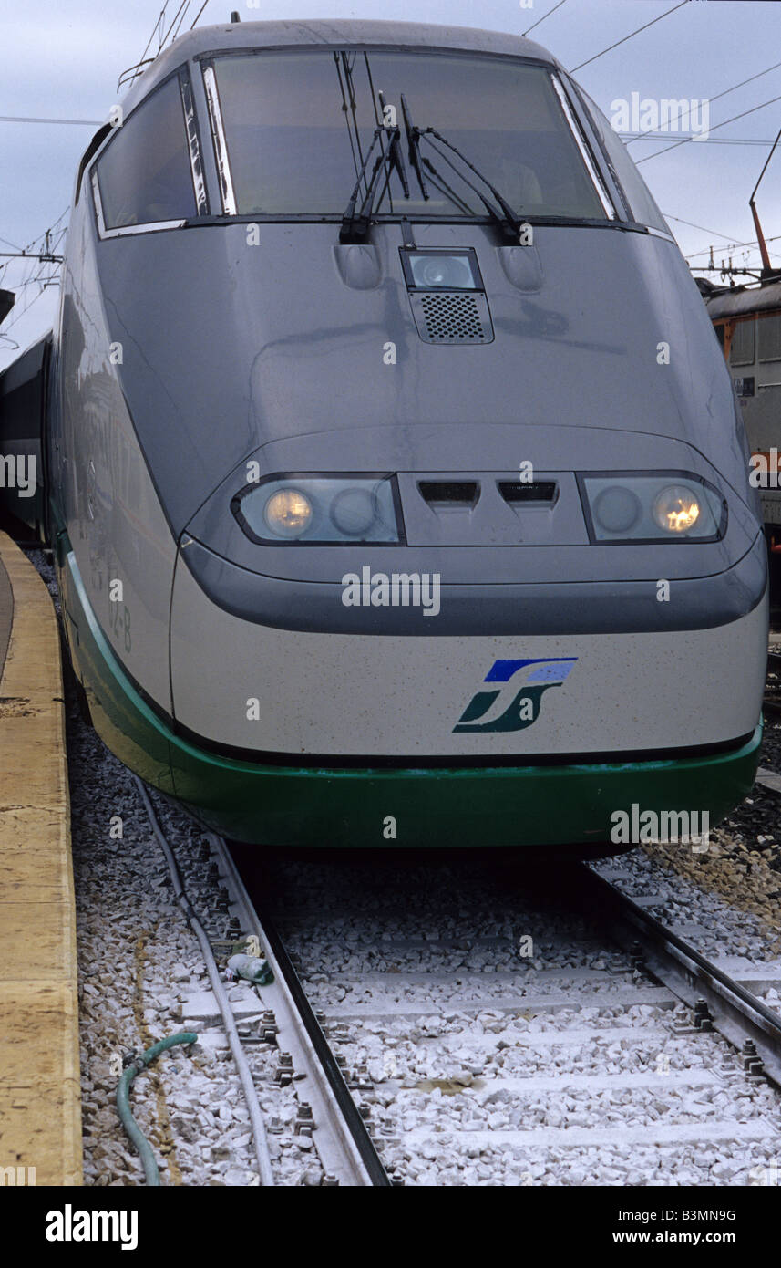 Eurostar italia Banque de photographies et d’images à haute résolution ...