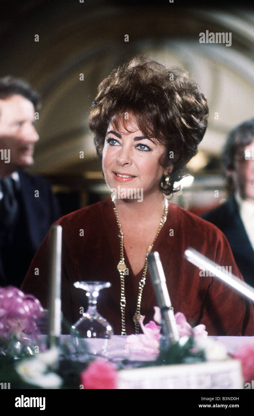 Elizabeth taylor Banque de photographies et d’images à haute résolution ...