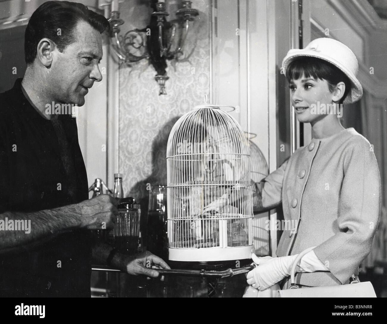 William holden and audrey hepburn Banque de photographies et d’images à ...