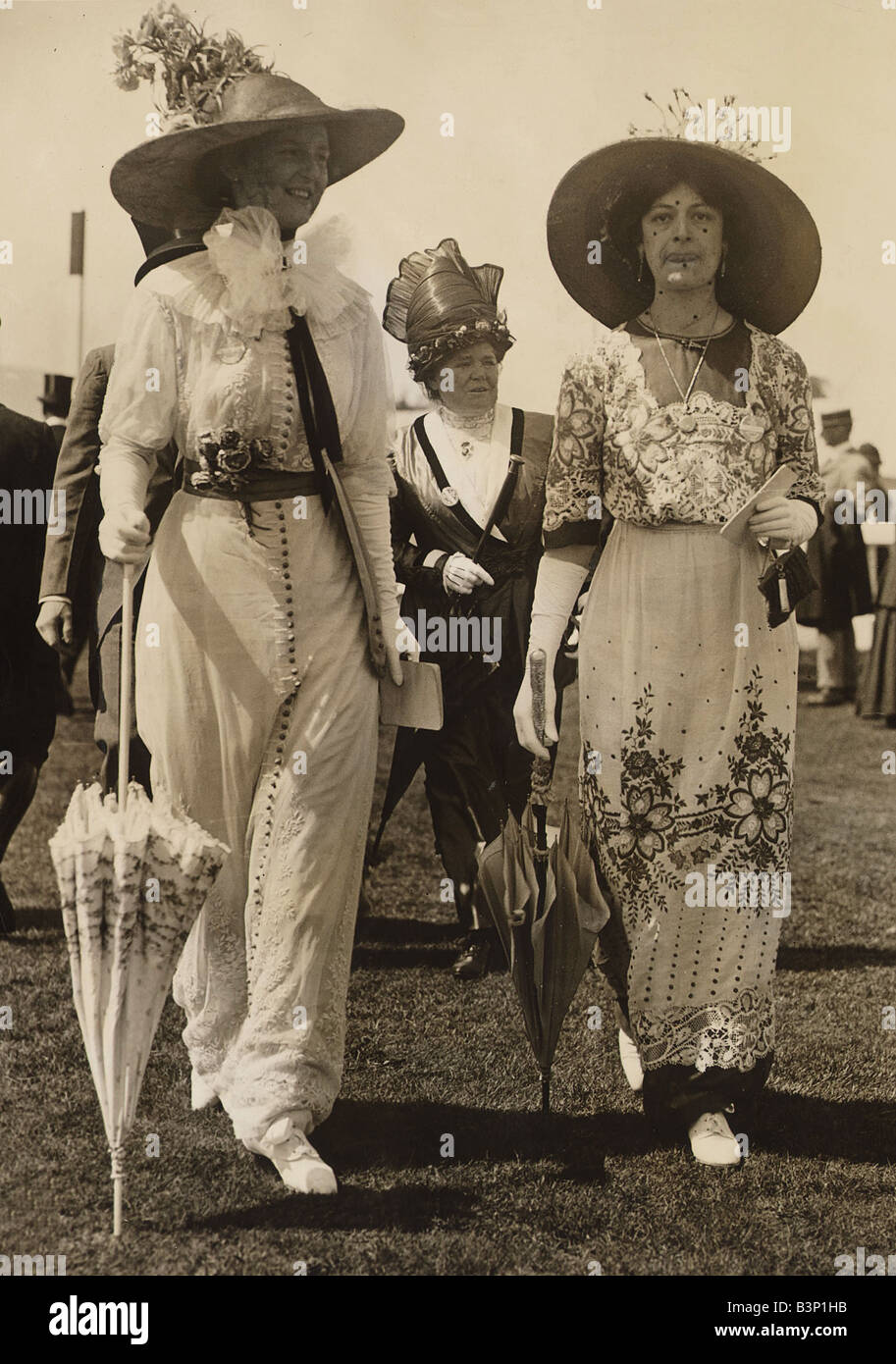 1912 fashion Banque de photographies et d’images à haute résolution - Alamy