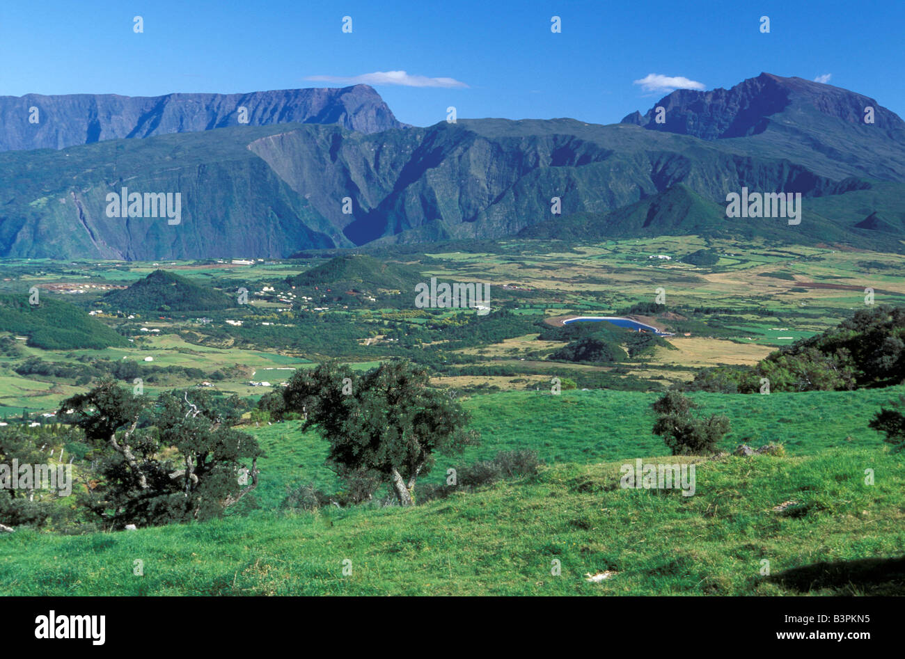 Piton des Neiges volcan bouclier, de l'île de la Réunion, océan Indien ...