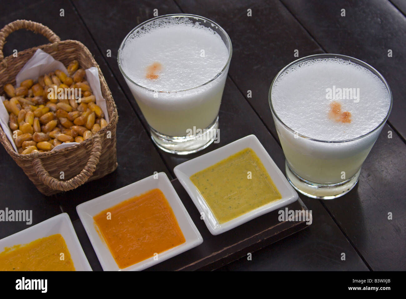 Pisco sour peru Banque de photographies et d’images à haute résolution ...
