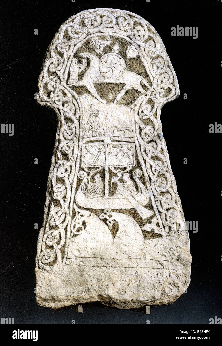 Moyen âge, Vikings, runes, rune représentant éventuellement Wotan et ...