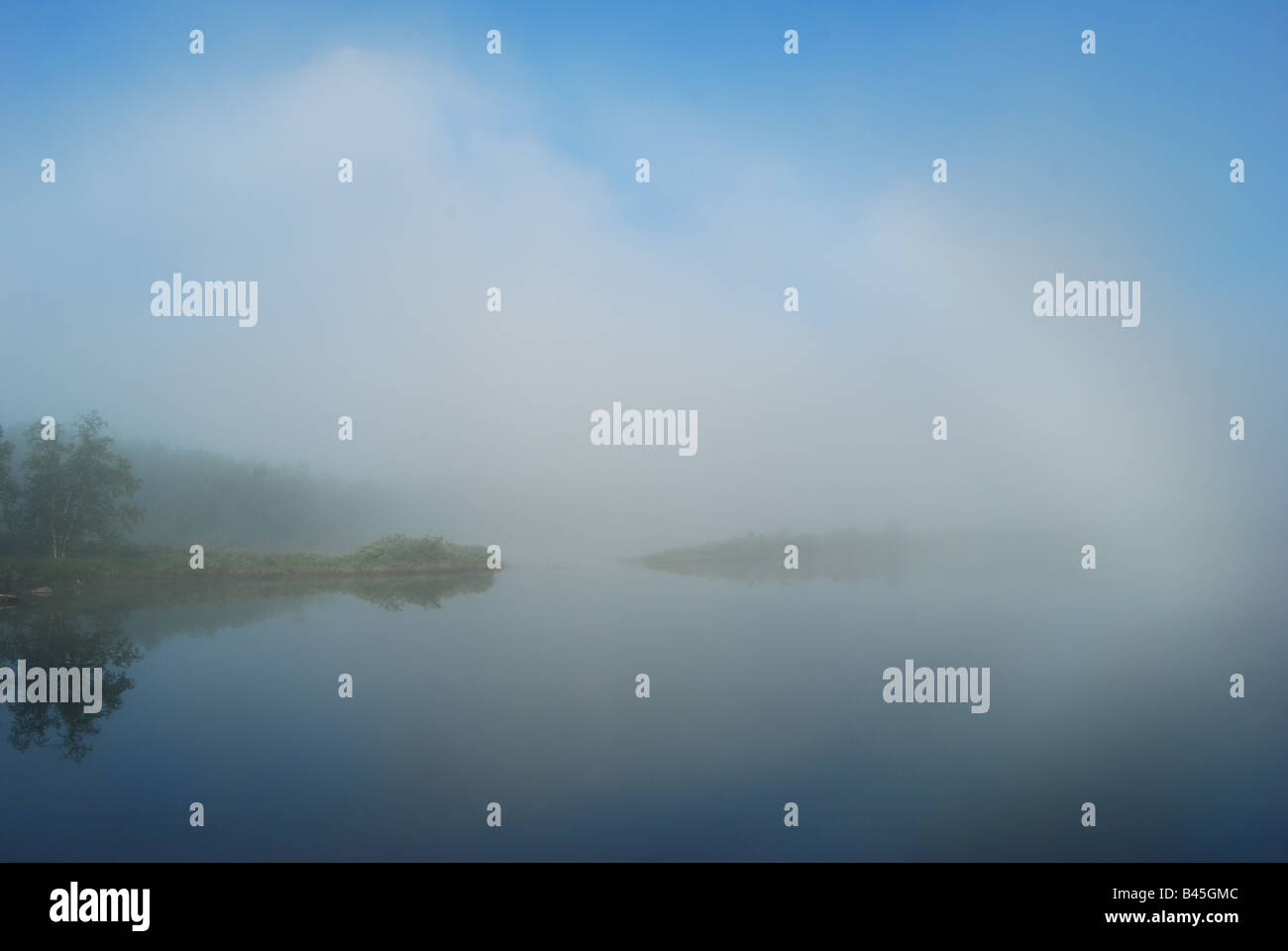 L'Ume Alv, rivière qui coule à travers Hemavan, Vasterbottenslan, en Laponie suédoise, Suède ...