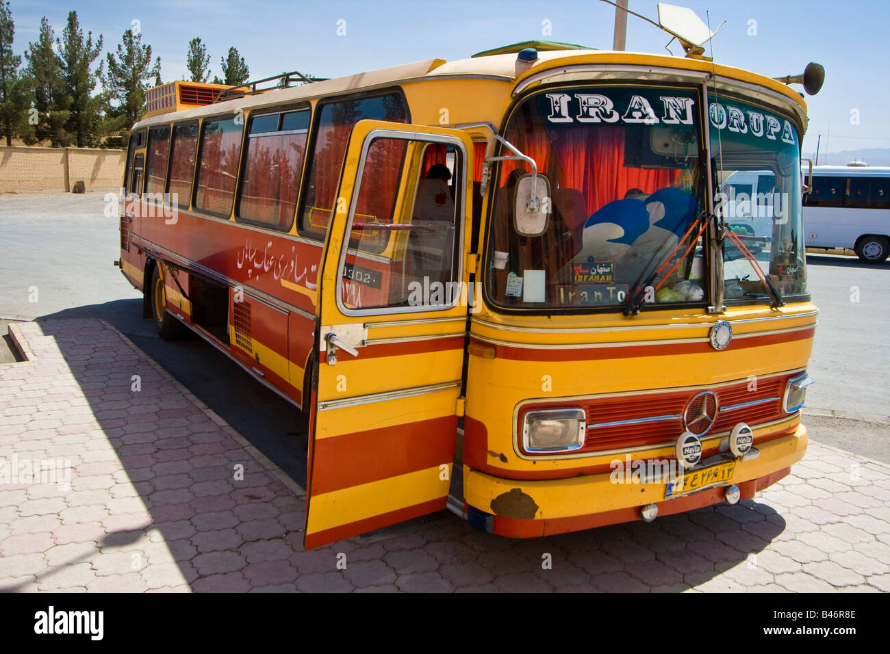 Bus iranien Banque de photographies et d’images à haute résolution - Alamy