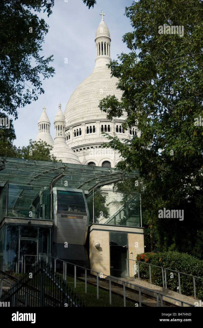 Ascenseur funiculaire à Sacré Coeur de Montmartre - Paris Photo Stock ...